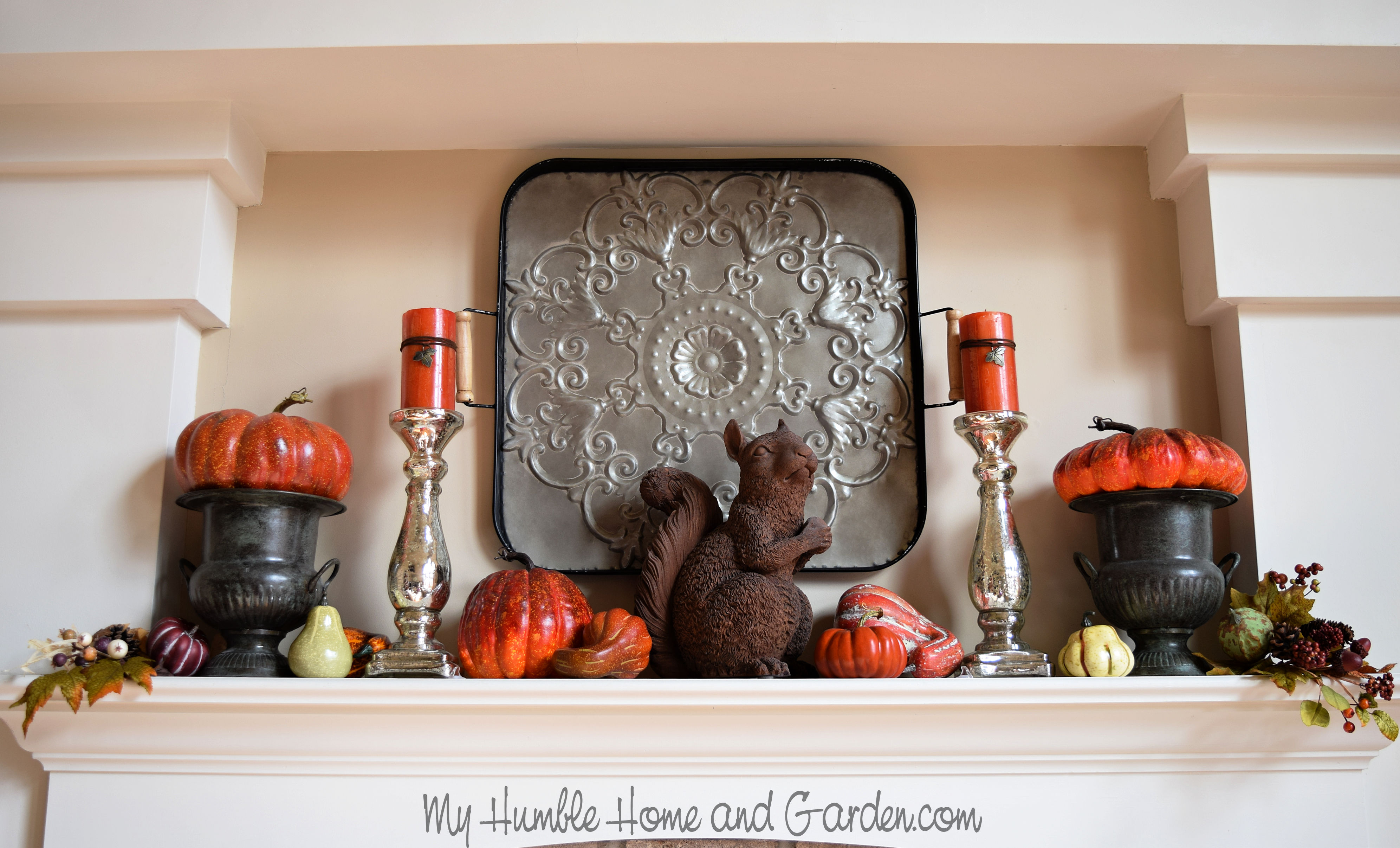 How To Create A Stunning Thanksgiving Mantel - My Humble Home and Garden