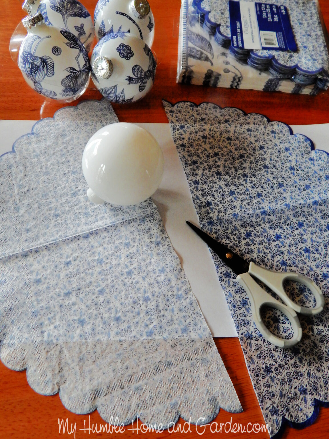 How To Make Beautiful Blue And White Chinoiserie Christmas Ornaments ...