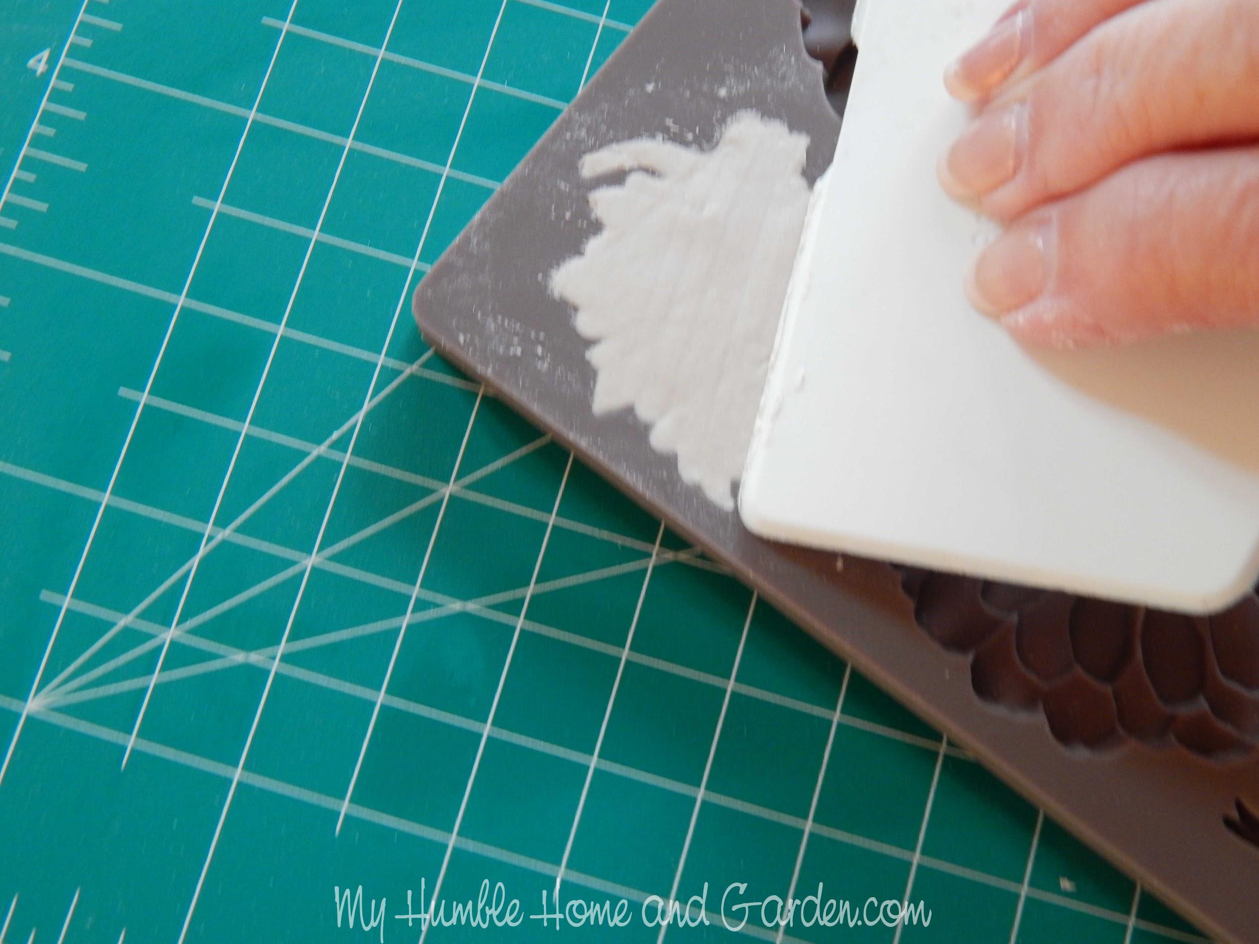 How To Decorate Special Tin Can Crafts With Clay Appliques - My Humble ...