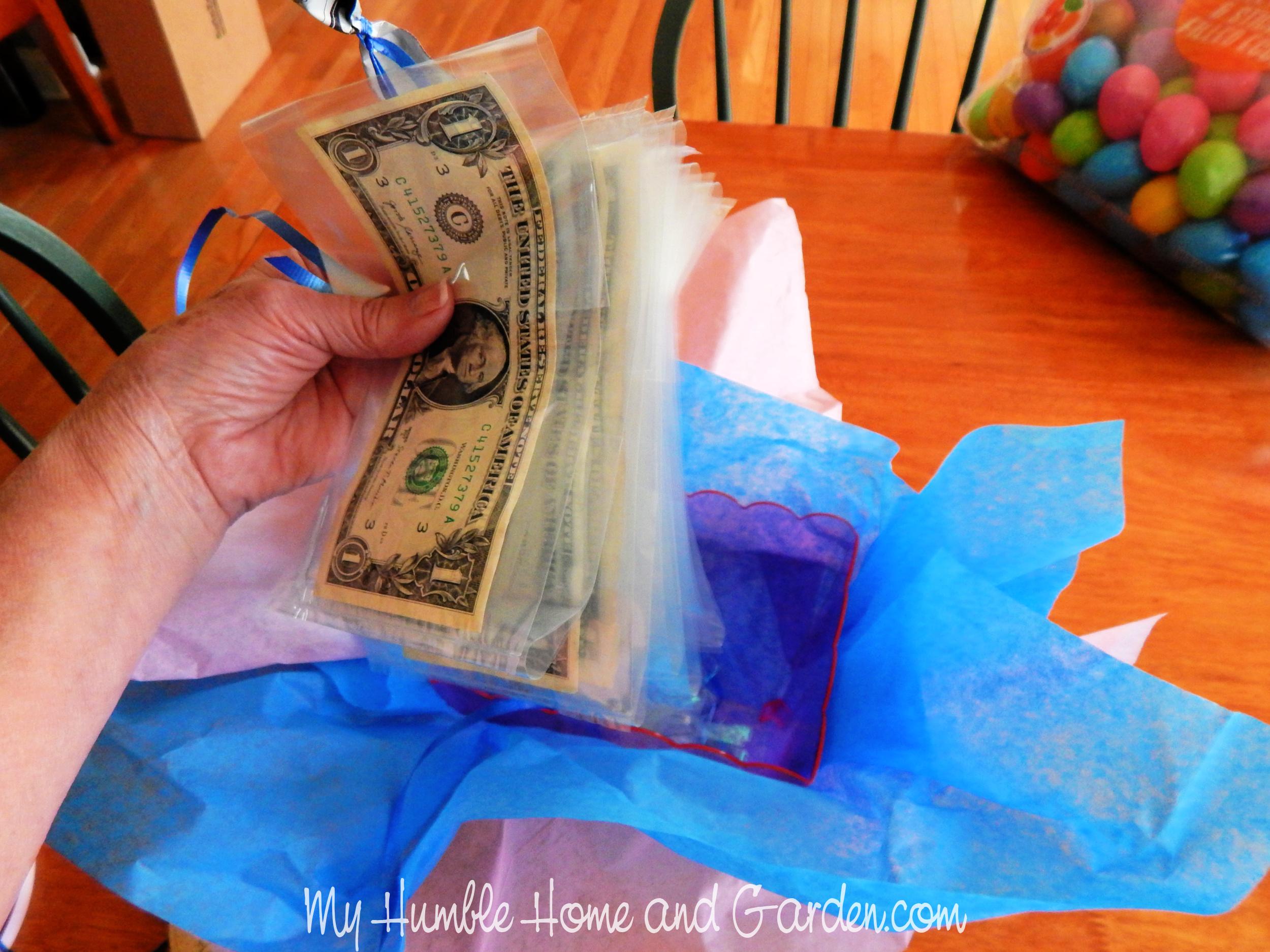 How to Make a Balloon Money Train Gift - My Humble Home and Garden