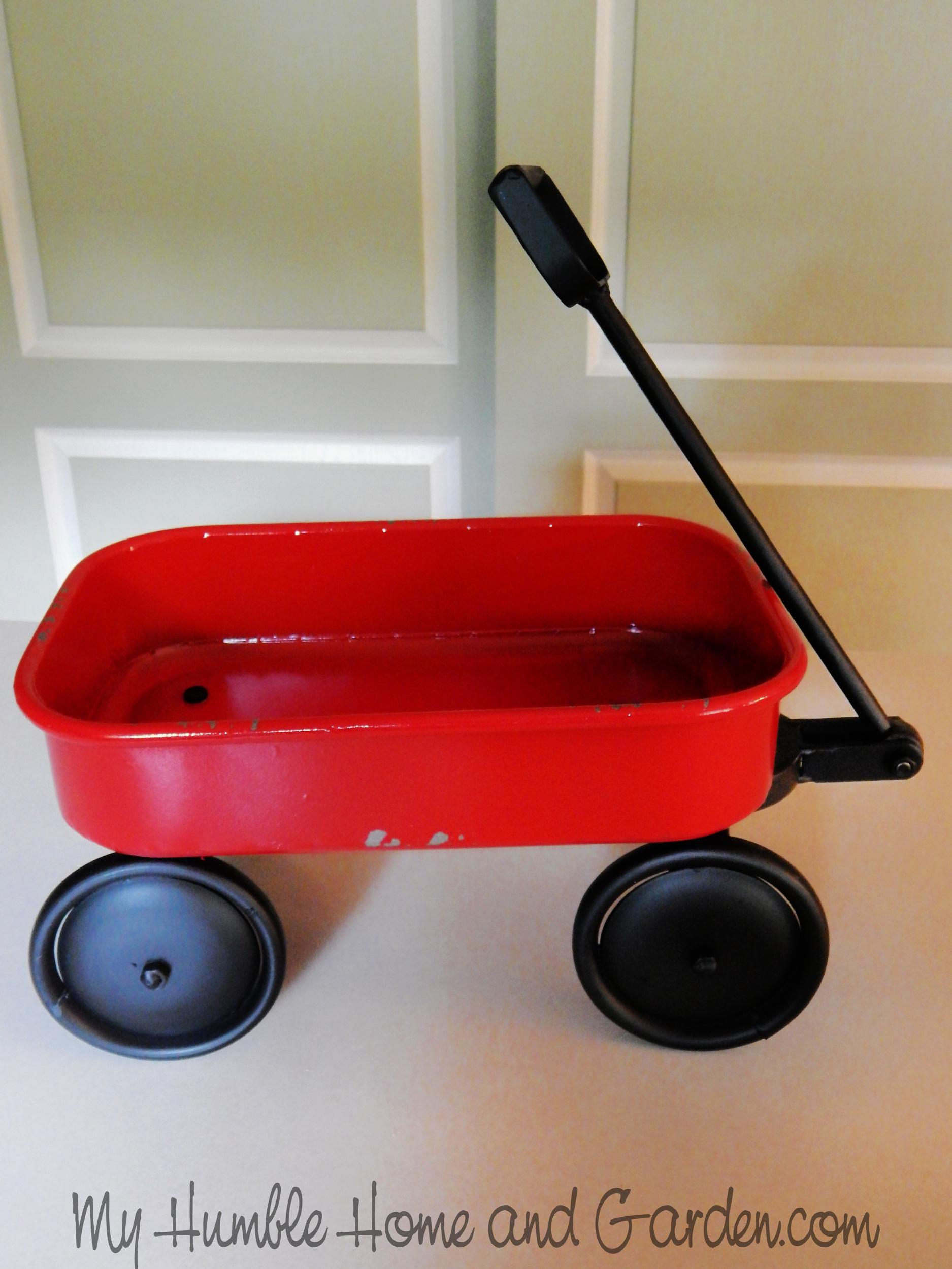 How to Make a Little Red Wagon Patriotic Centerpiece - My Humble Home ...